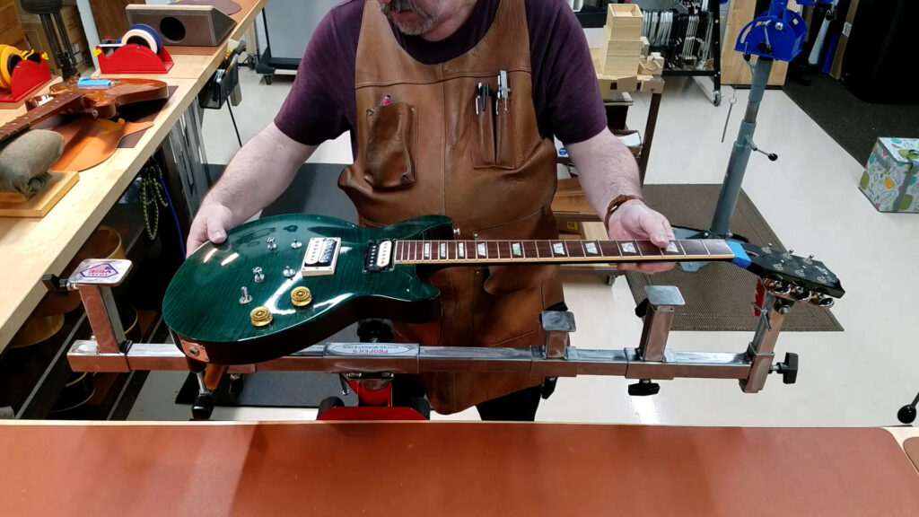 Proper's Guitar Workstation - Total Vise