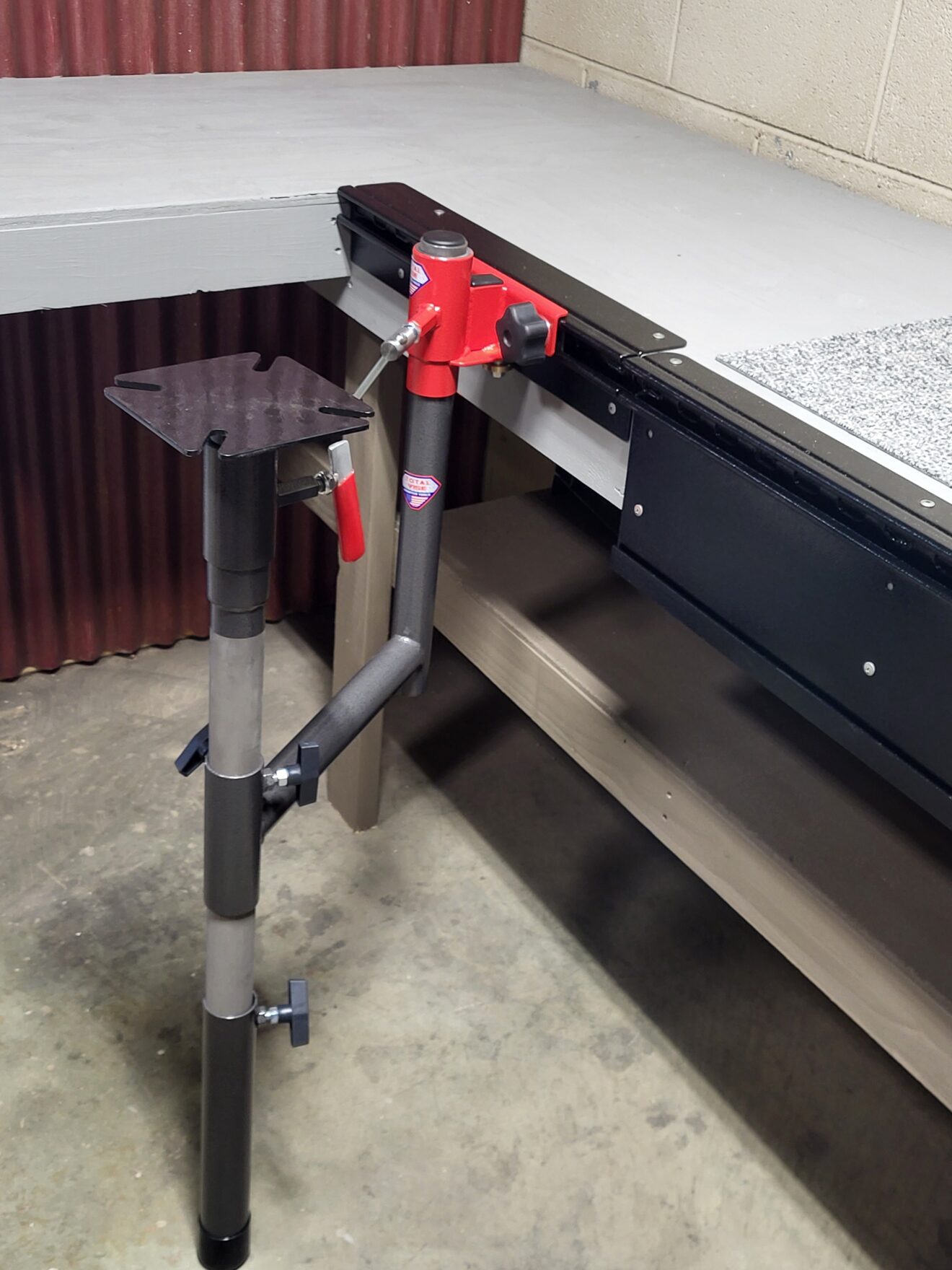 Speed Track System - Total Vise