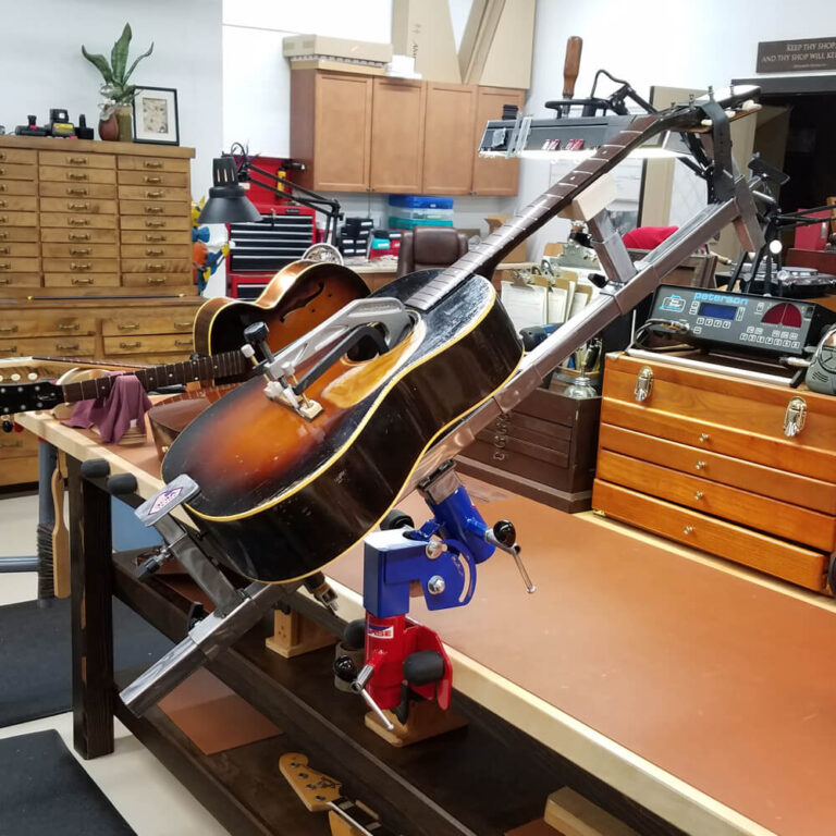 Proper's Guitar Workstation With Crossover Mini Package - Total Vise