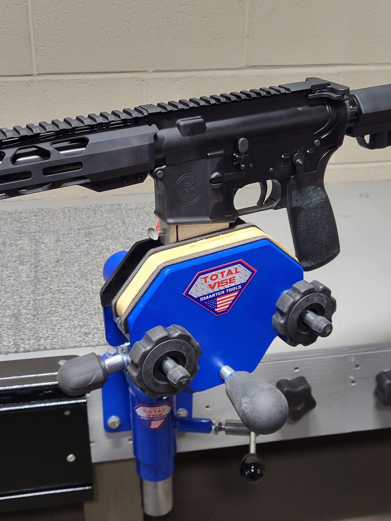 The Gunsmith Vise #6 - Total Vise